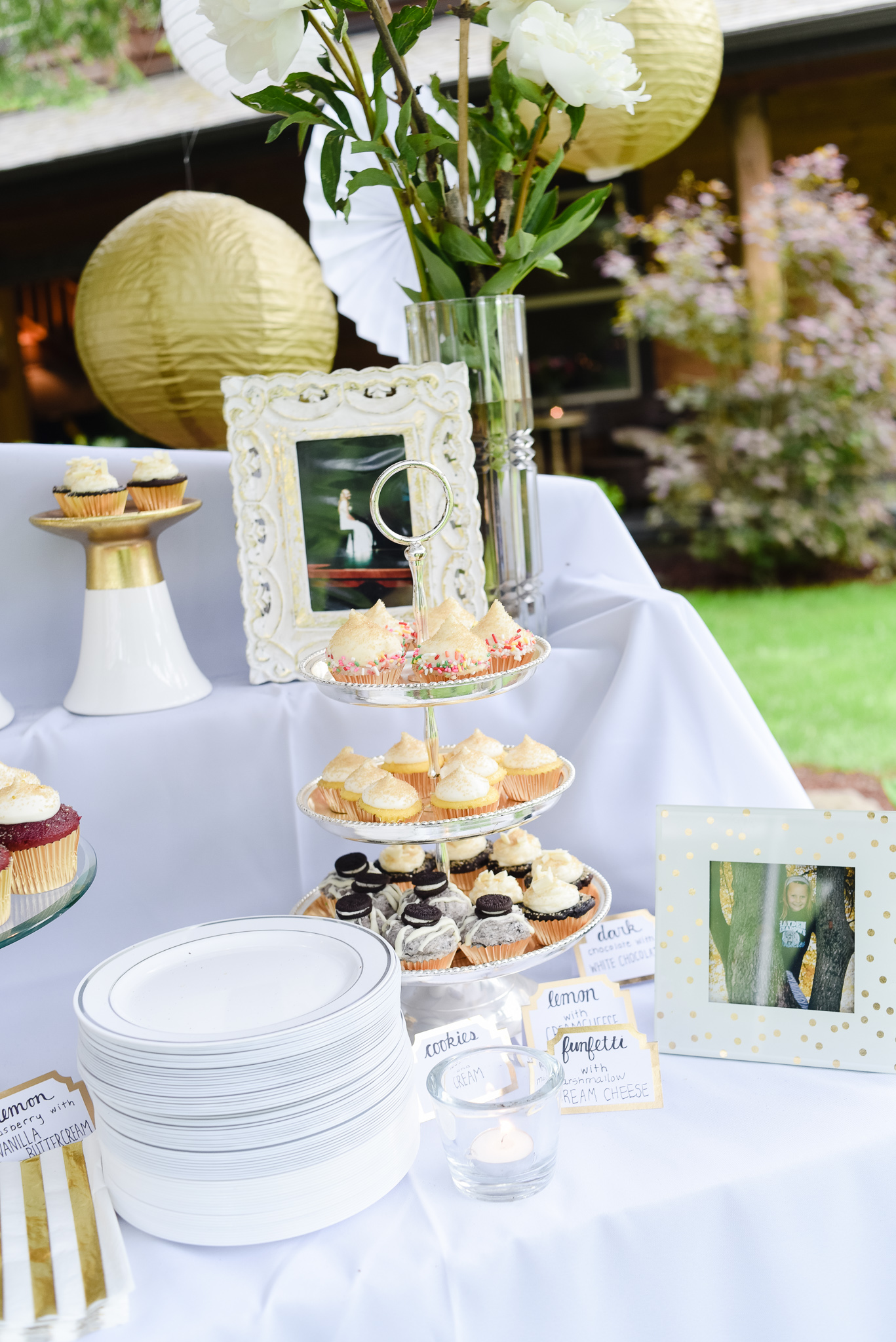 A White & Gold Themed Graduation Party - Krista Gilbert